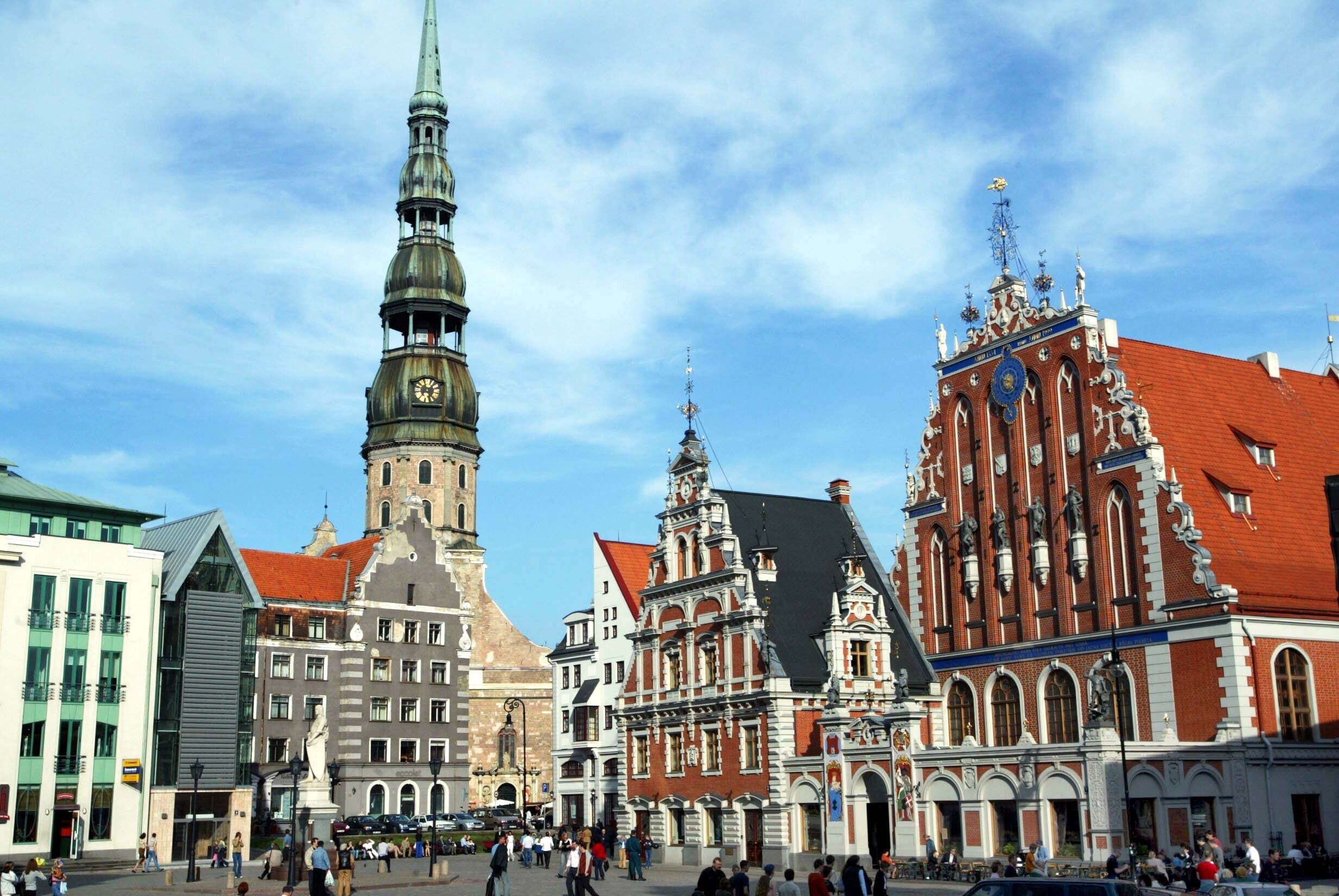 Historisch bedeutsame Petri-Kirche in Riga wiedereröffnet ...