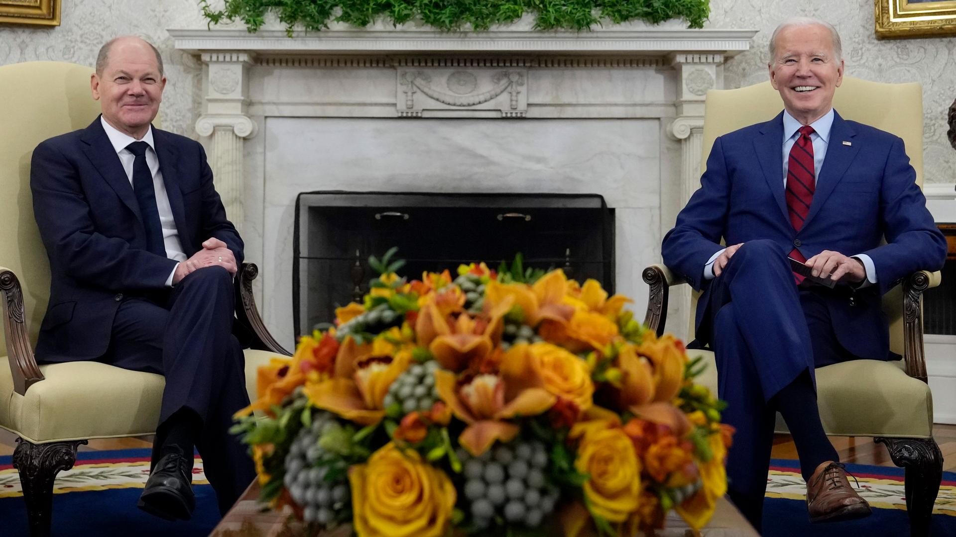 Washington - Bundeskanzler Scholz trifft US-Präsident Biden ...
