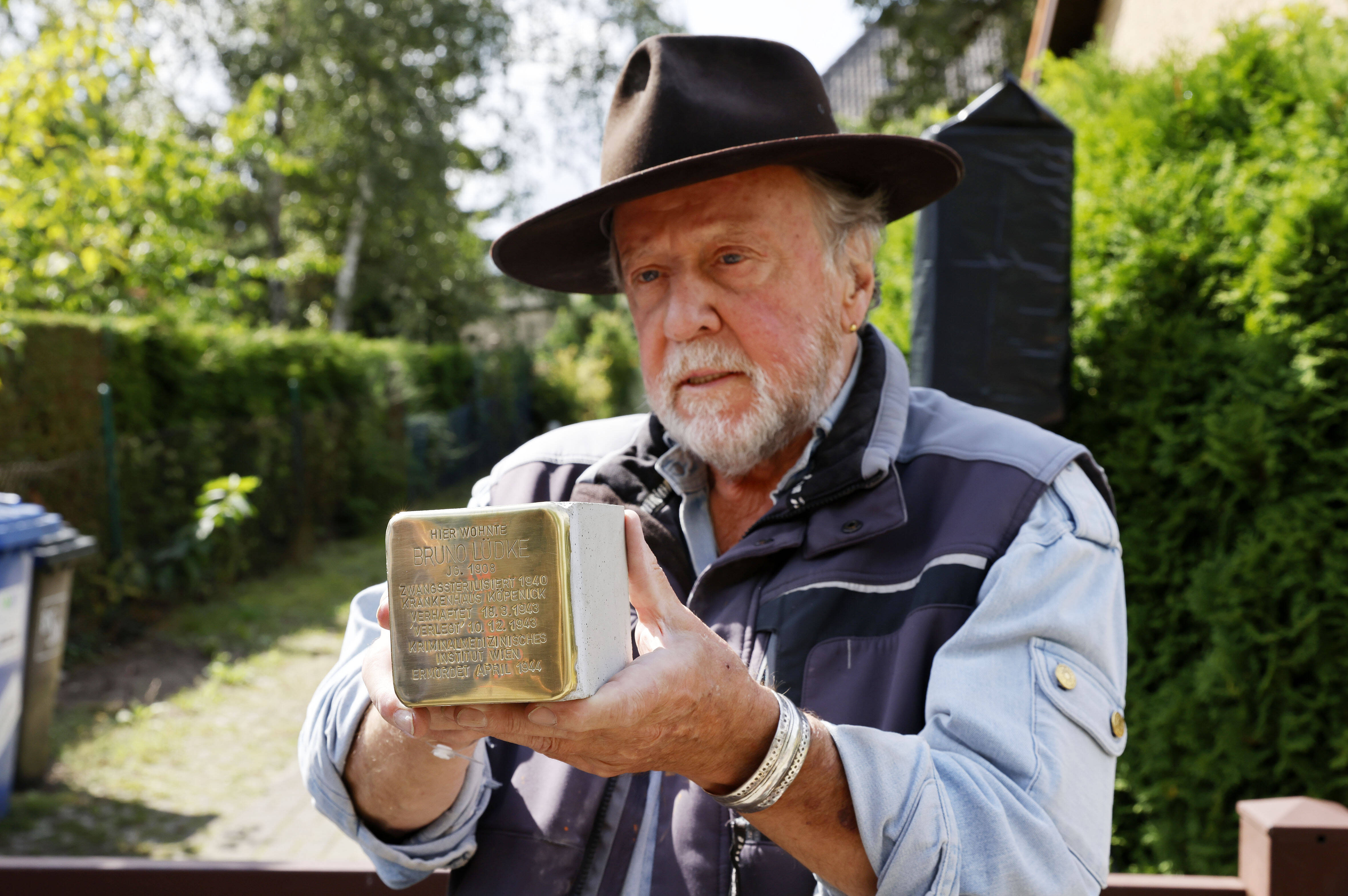 Kultur und Wissenschaft - Erfinder der Stolpersteine wird 75 ...