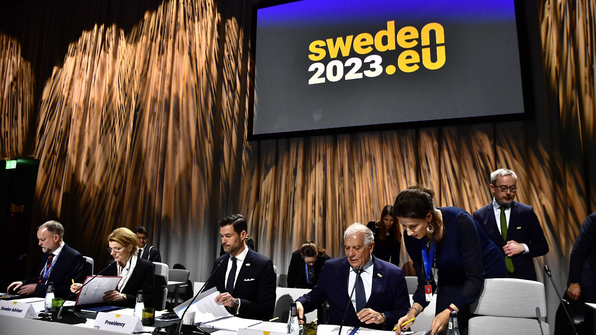 Stockholm - EU-Entwicklungsminister sichern Ukraine Wiederaufbau ...