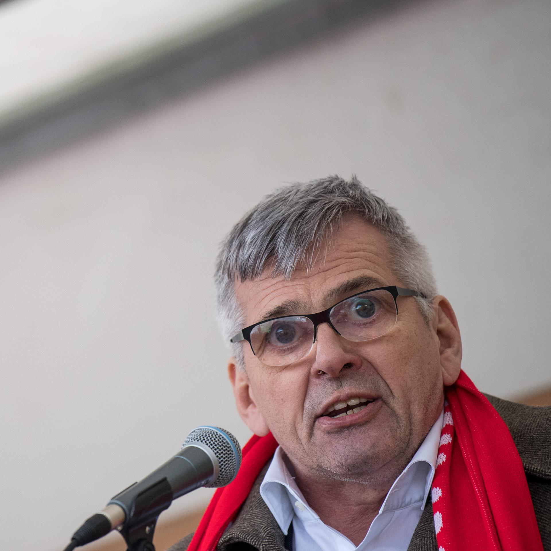 Jörg Hofmann, Vorsitzender der IG Metall, warnte im Dlf vor den Folgen ...