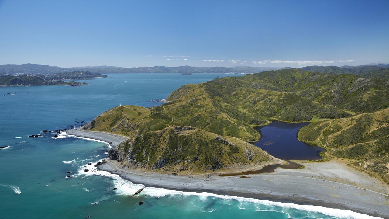 Schwimmen - Extremsportlerin Pohl durchschwimmt als erste Deutsche die Cookstraße ...