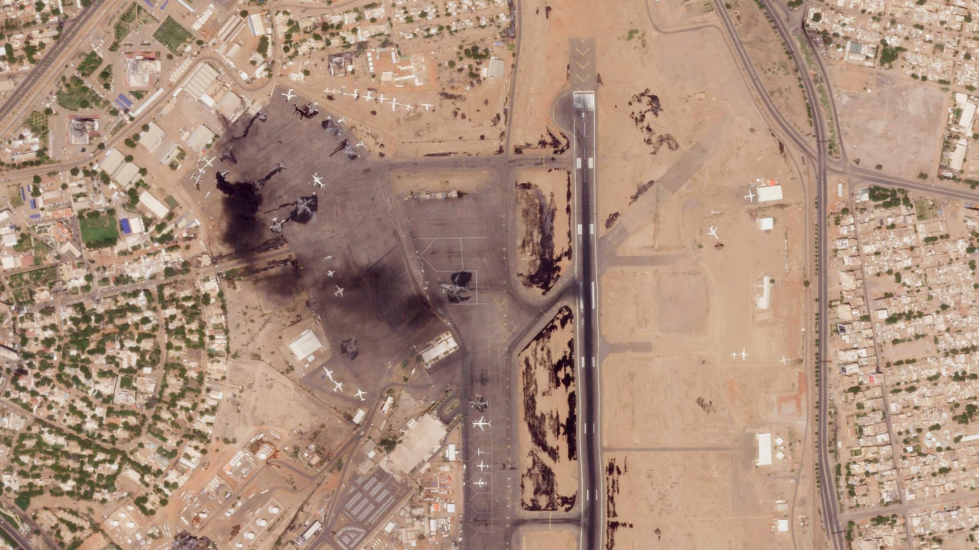 Kämpfe im Sudan - Bundeswehr bricht Rettungsaktion für 150 Deutsche ab ...