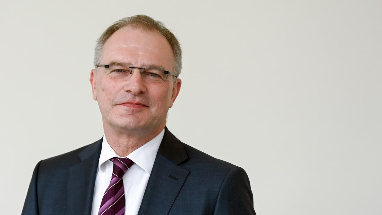 Stefan Raue über Reformen - Die Öffentlich-Rechtlichen befinden sich ...