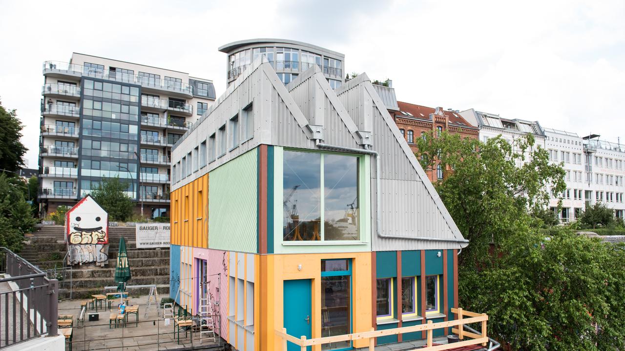 Hamburger Golden Pudel Club wird wiedereröffnet - „Eine Stadt ohne ...