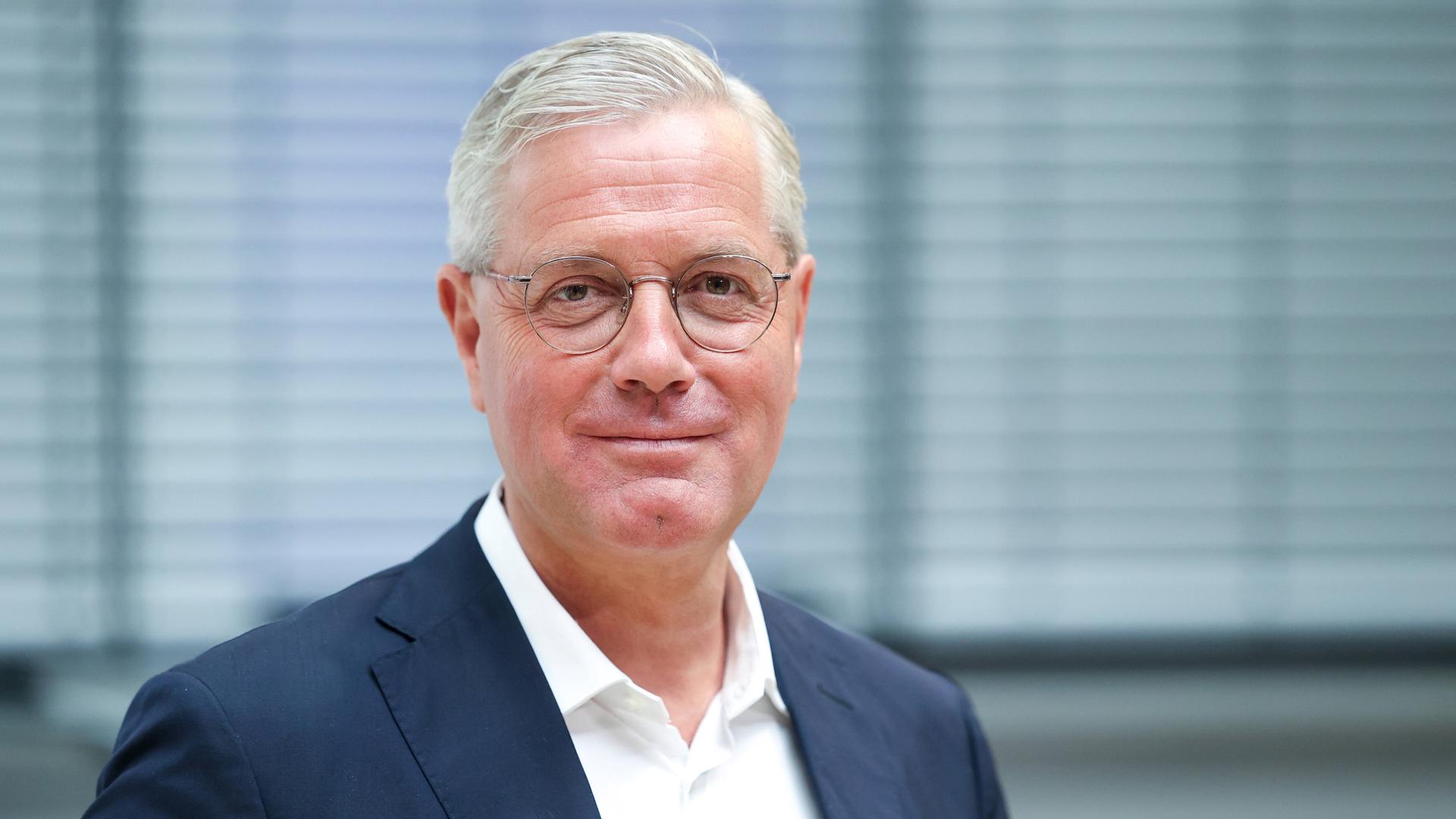 Norbert Röttgen kritisiert Macrons Haltung gegenüber China