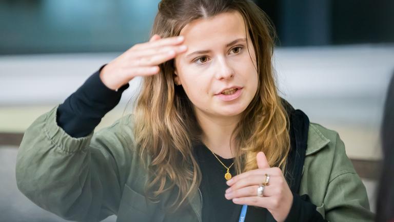 Klimaaktivistin Luisa Neubauer - „Die Bilanz der Ampel bisher ist komplett beklemmend ...