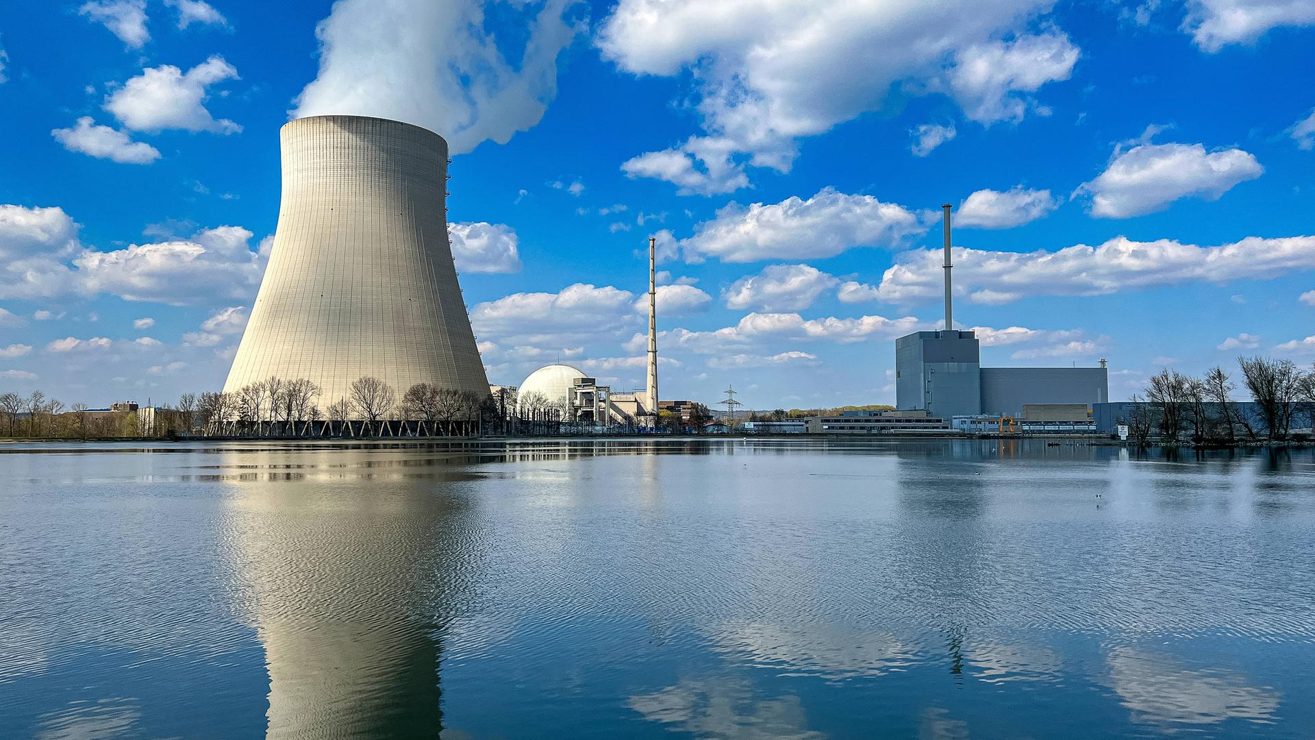 Kernkraft - In Lingen werden weiterhin Brennstäbe produziert