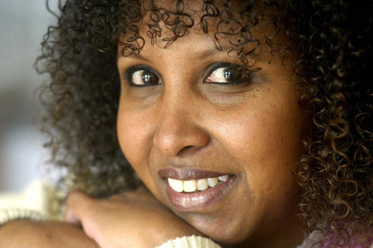 Immer mehr Frauen betroffen - Wie Deutschland mit weiblicher Genitalverstümmelung umgeht