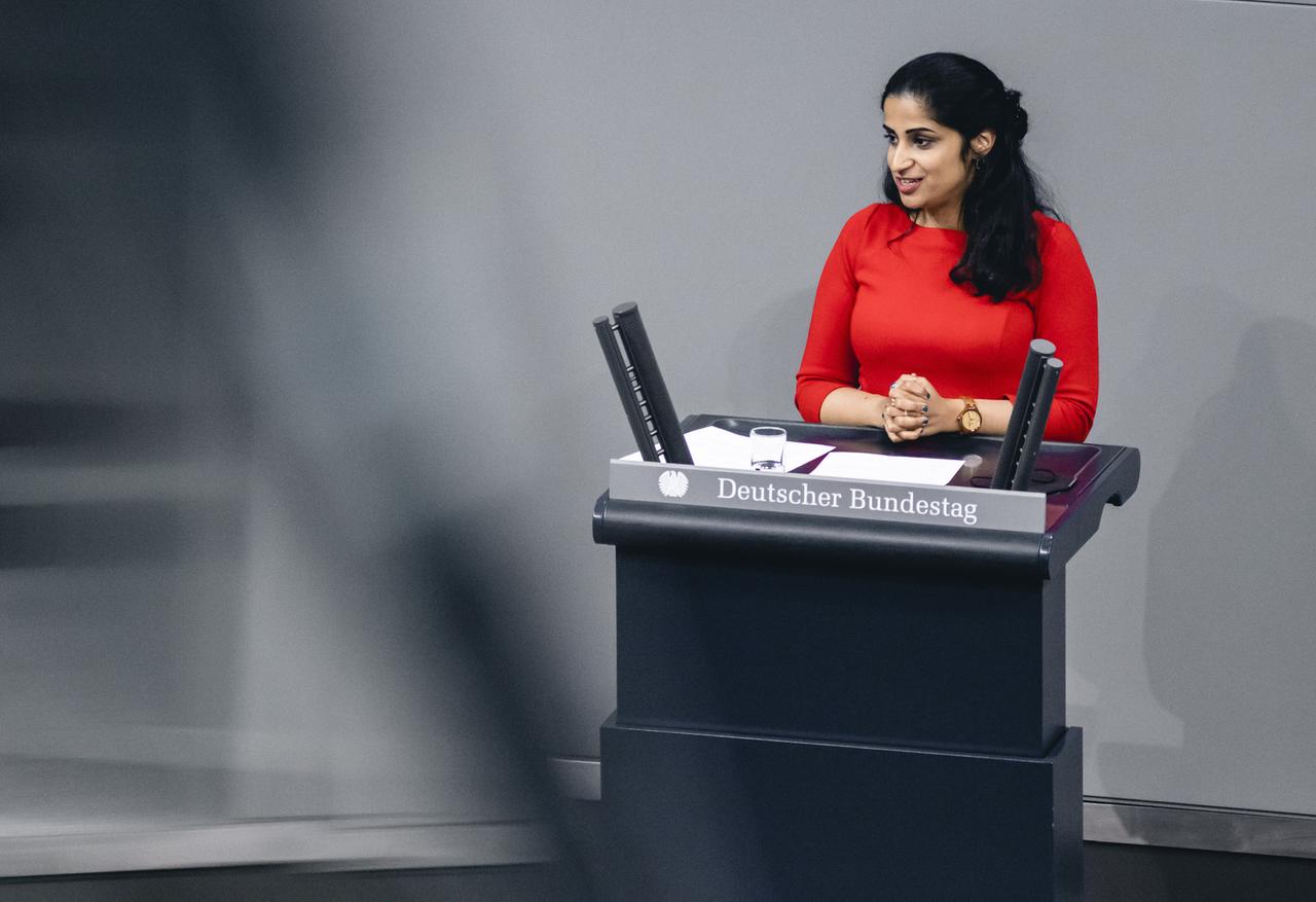 Junge Abgeordnete im Bundestag - "Mein Leben hat sich komplett ...