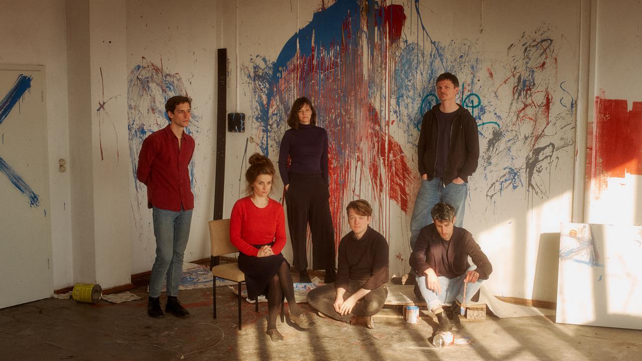 Newcomer-Band Hotel Rimini - Mit prägendem Streicher-Sound ...