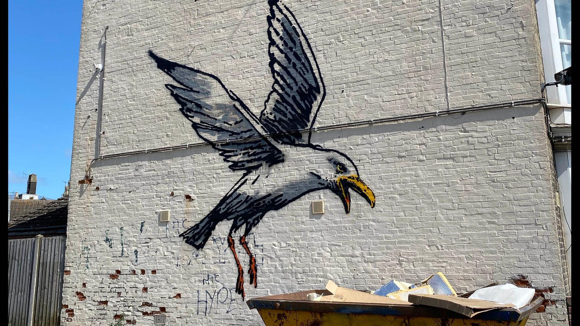 Streetart - Mauerstück mit Banksy-Möwe in England abgebaut