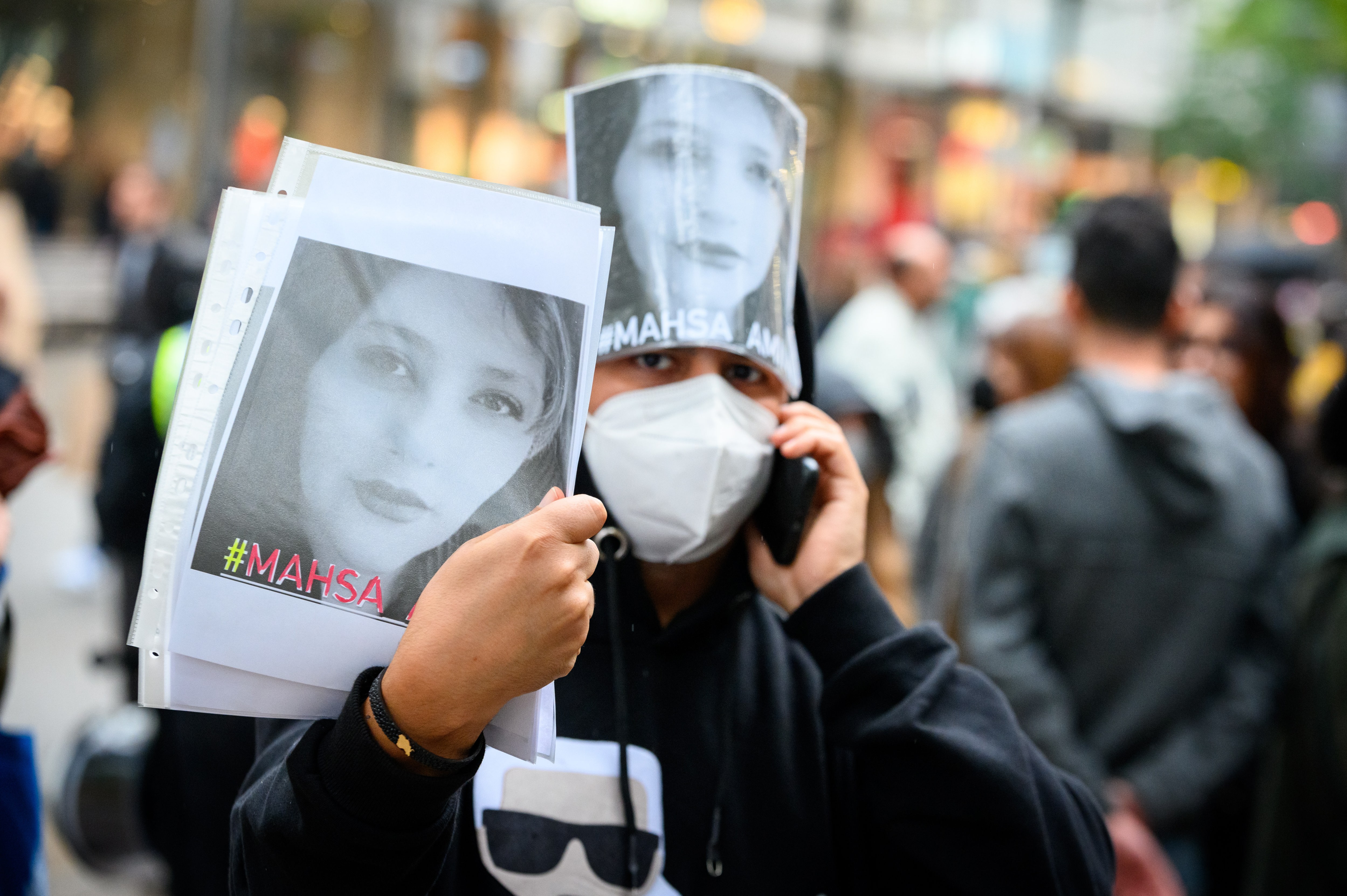 Lage im Iran - SWP-Expertin Azadeh Zamirirad sieht steigende Gefahr für ...