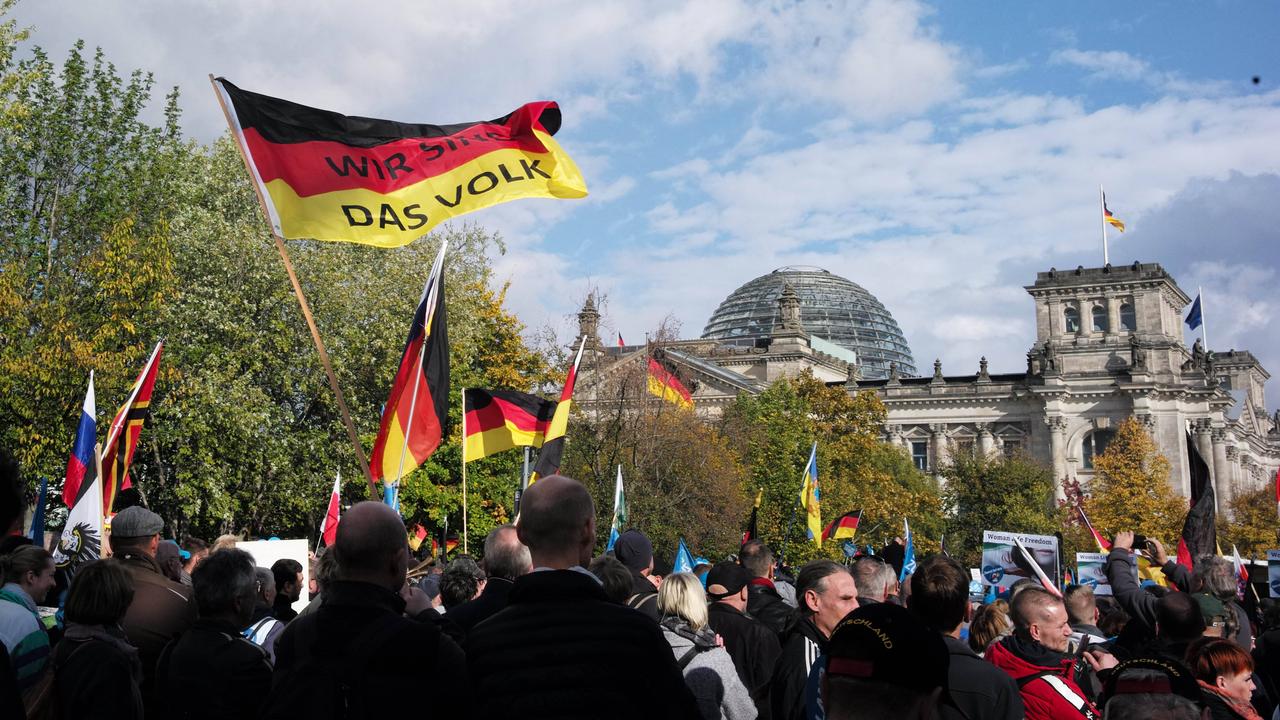 Demos gegen Energiepolitik - Rechte besetzen den Begriff "Ostdeutschland"