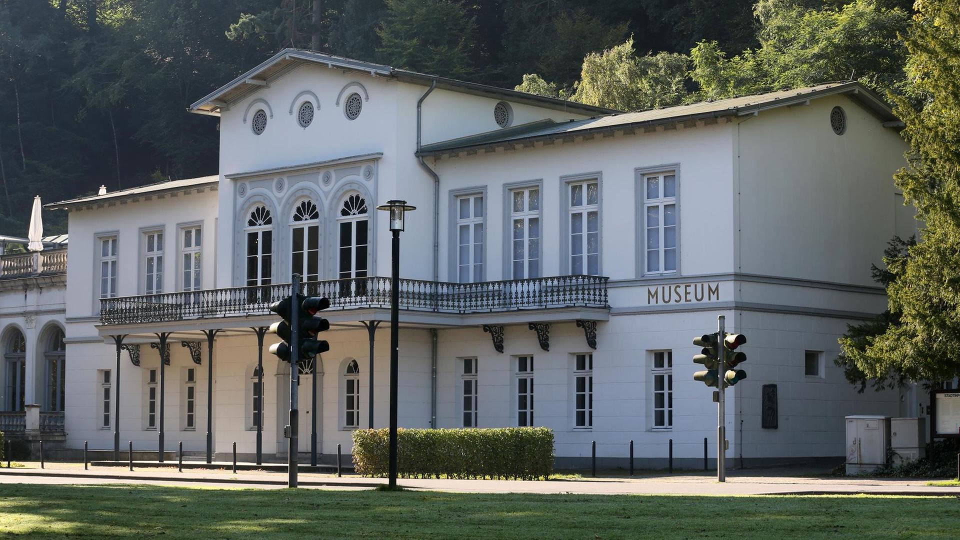 Museum Kurhaus Kleve - Heimatkunde mit Stephen Prina | deutschlandfunk.de