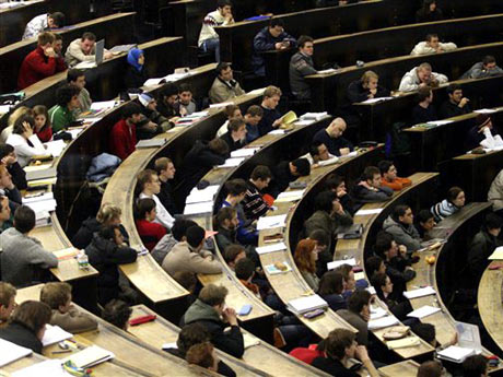 Hörsaal, erste Reihe!