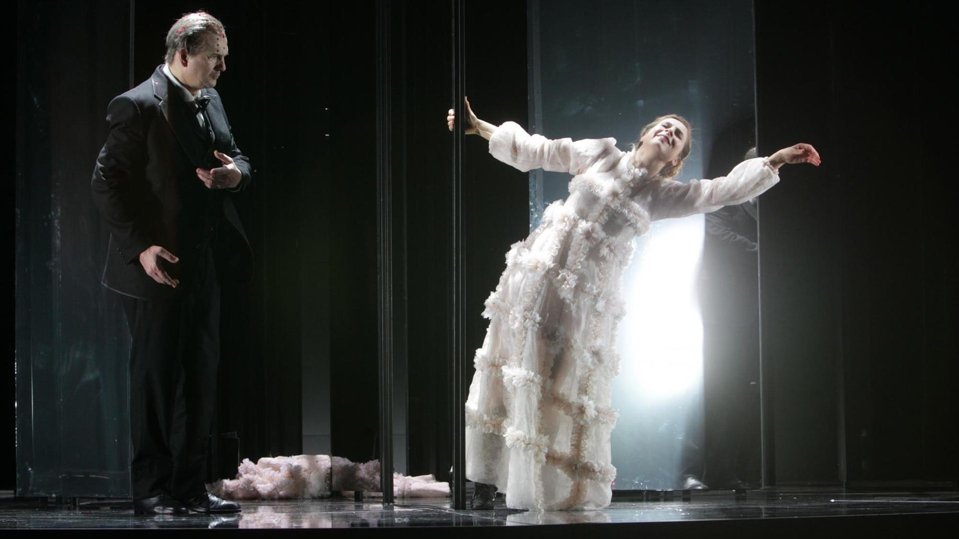 Berg-Oper am Theater Bremen - Lulu reloaded