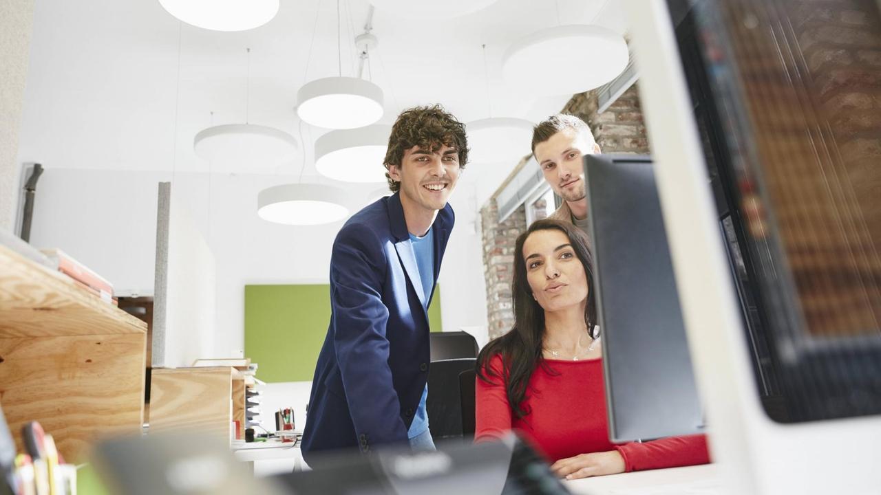 Plattformarbeit - Braucht Crowdworking neue Regeln?