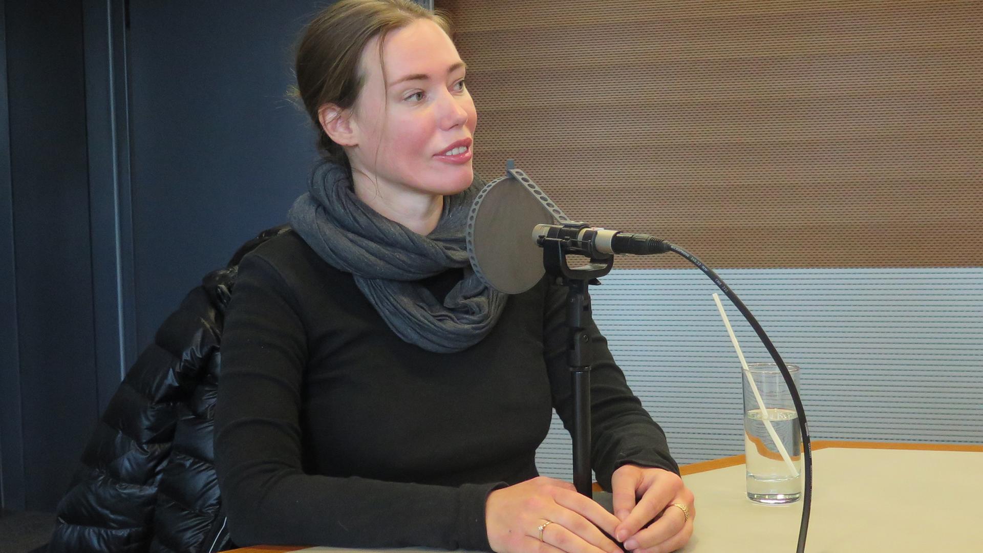 Laura Gehlhaar - "Ich bin nicht nur behindert, ich werde auch behindert ...