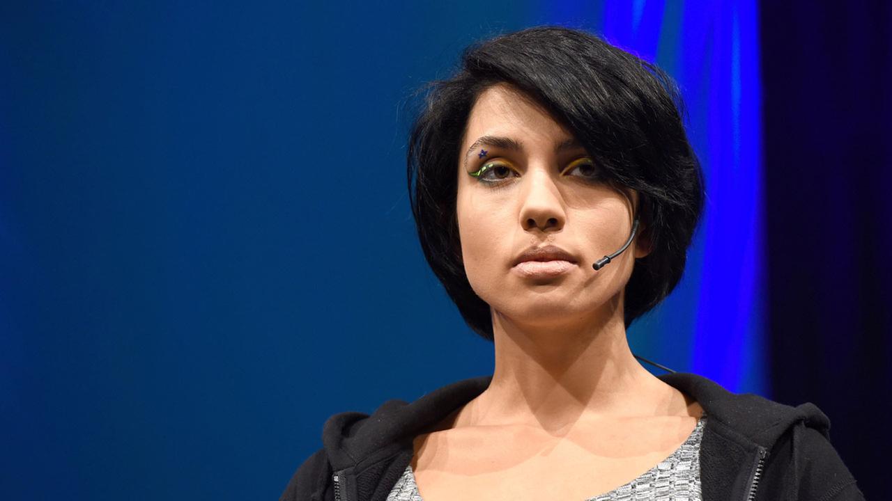 Nadja Tolokonnikowa über ihr Projekt - Mit Pussy Riot Theater spielen ...