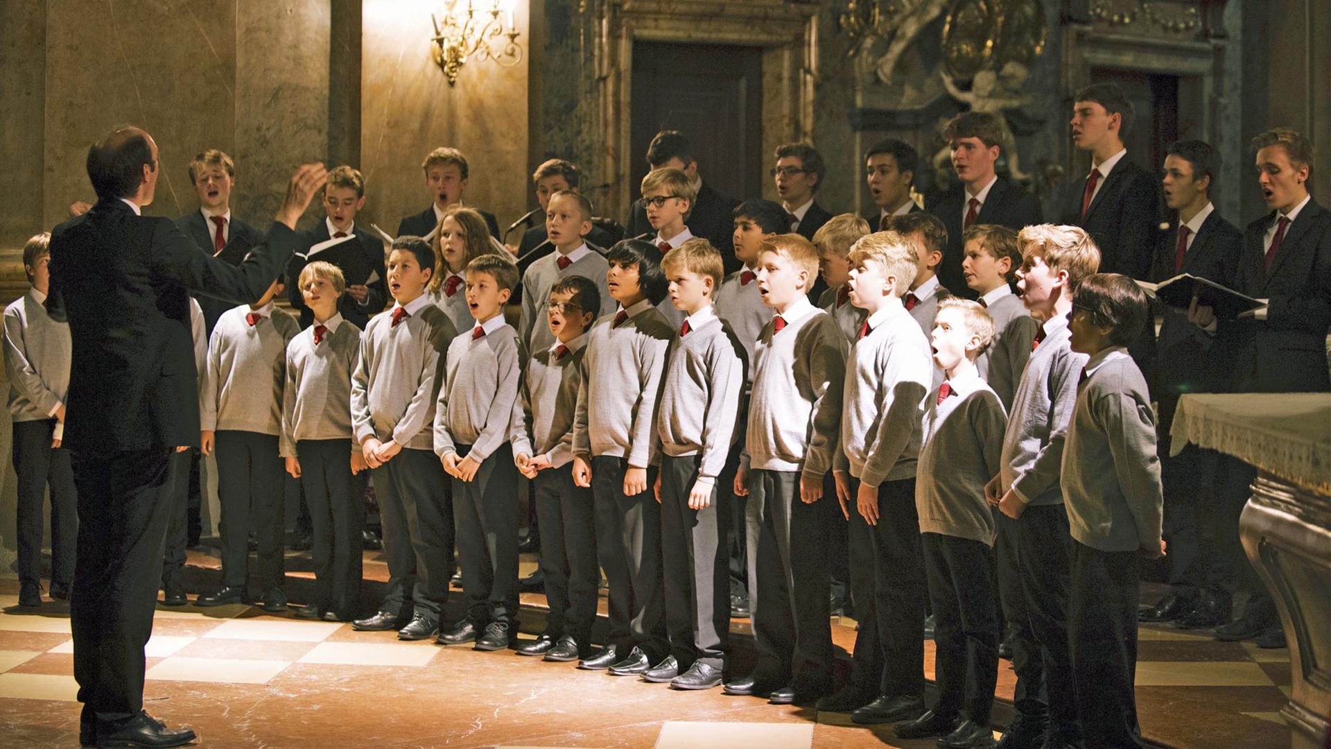 Neuer Knabenchor Hamburg - Singen, Fußballspielen und Eisessen ...