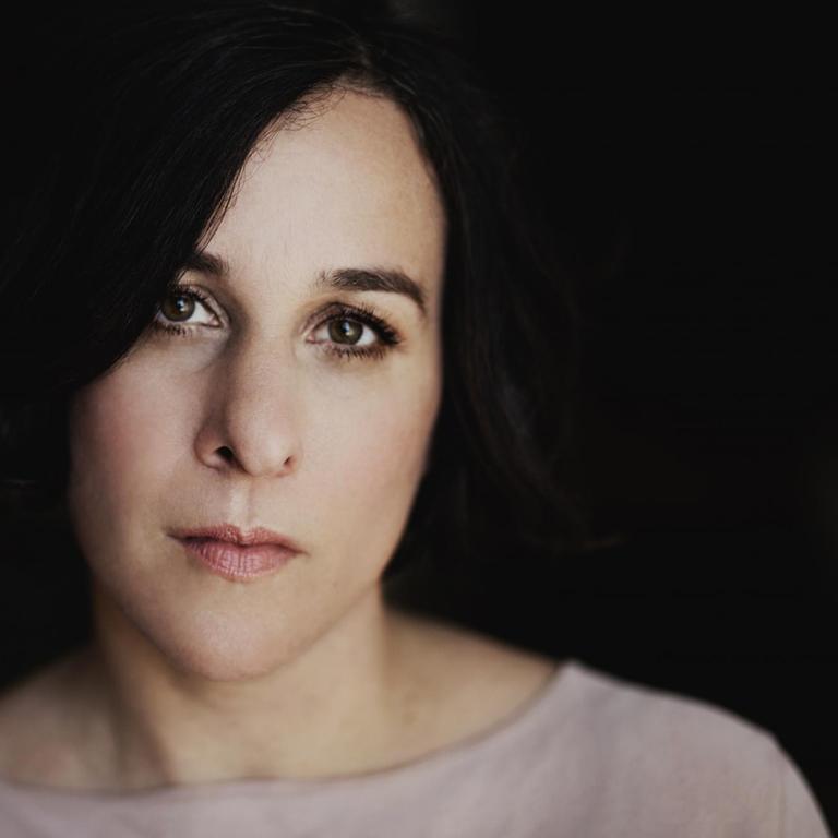 Neues Trio-Album von Lisa Bassenge - „Die Prämisse war, keine Angst zu ...