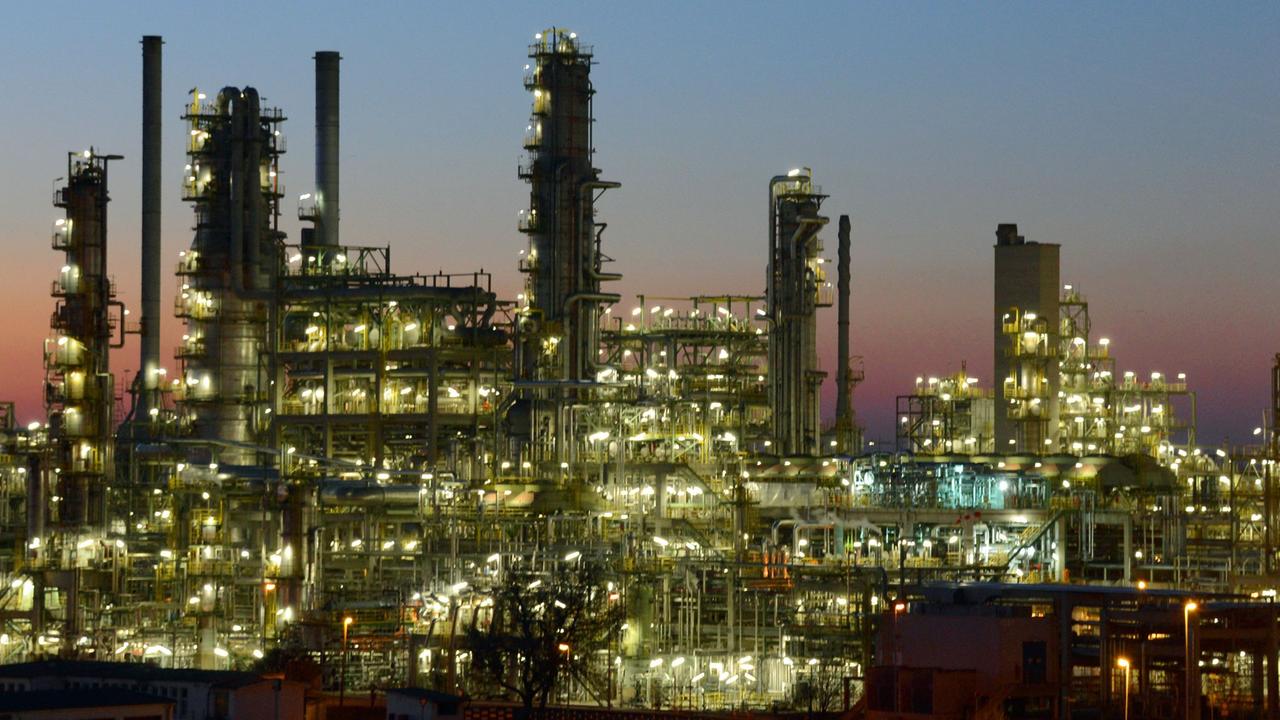 100 Jahre Leuna - Zwischen Fortschrittsglaube und Umweltkatastrophen ...