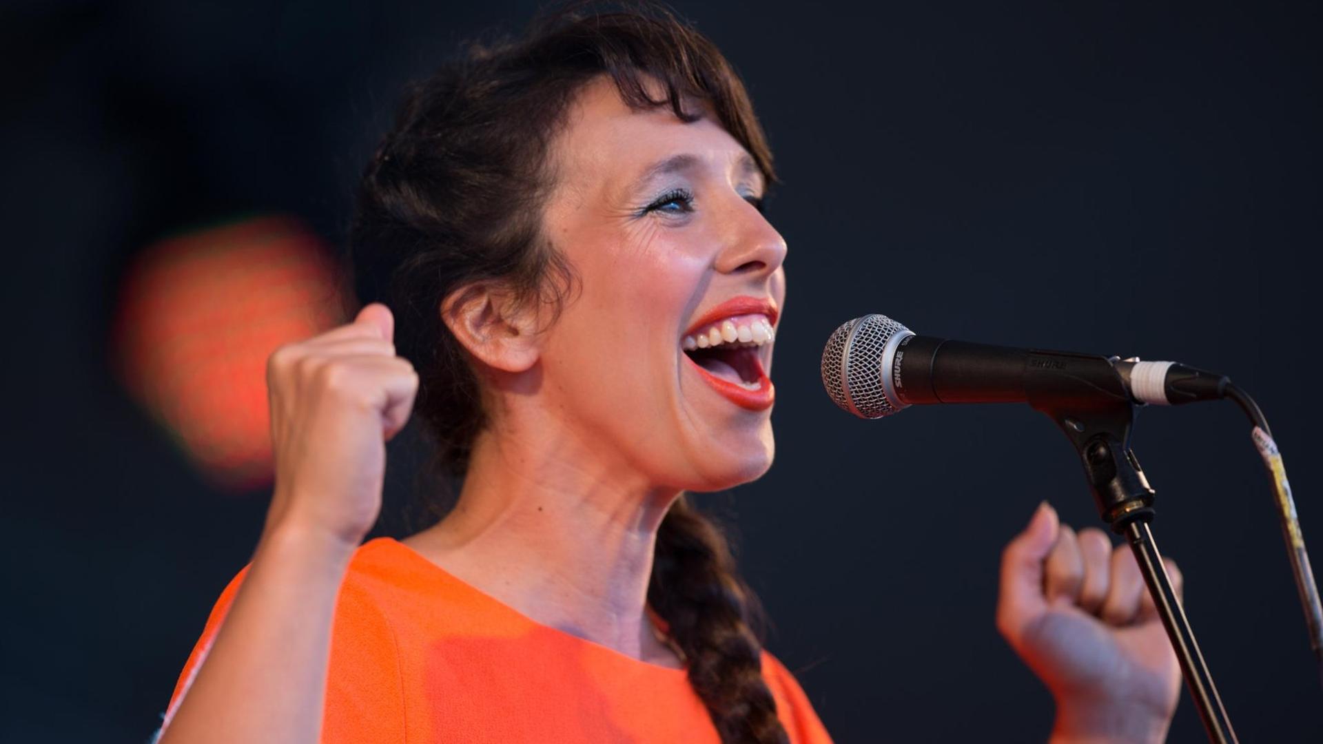 Walisische Band 9Bach - "Kleine Großmutter" ohne Fiddle