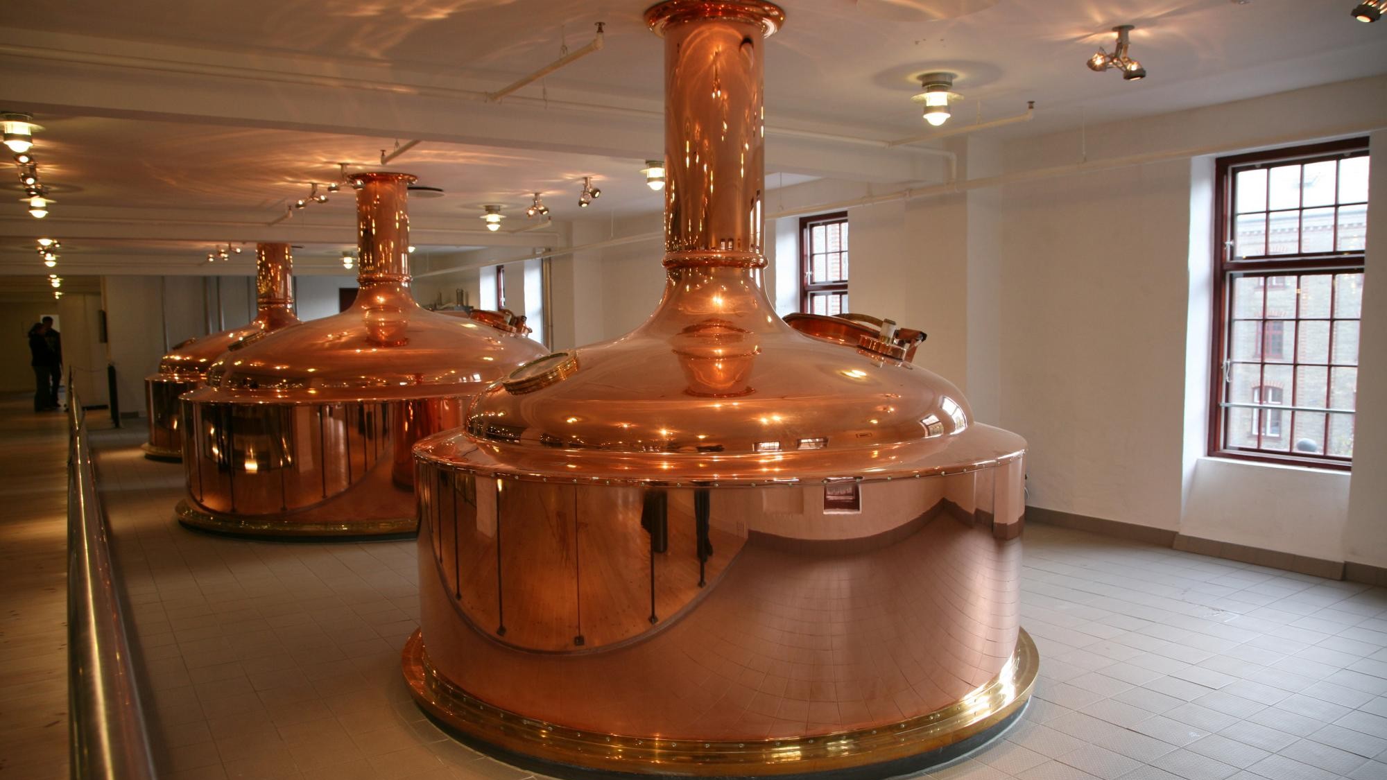 Mitternachtskrimi - Bierleichen | hoerspielundfeature.de