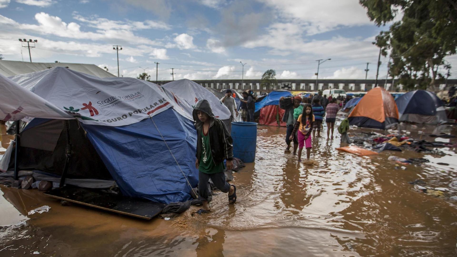 Zuwanderung - USA planen sogenannte Migrationszentren in Guatemala und ...
