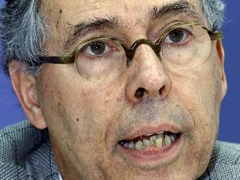 Simitis: Neue Datenschutzregeln reichen nicht aus ...