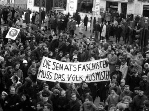 Die Sprache der 68er - Als mündige Bürger sich emanzipierten ...