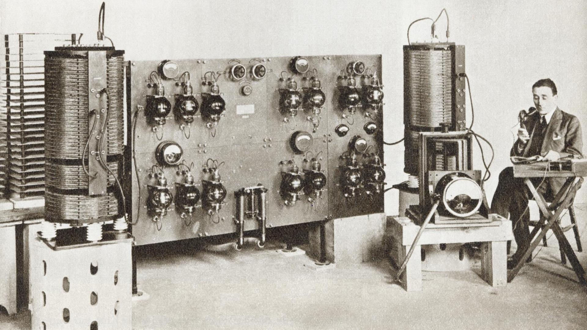 100 Jahre Rundfunk - Am Anfang wurde gern gebrüllt