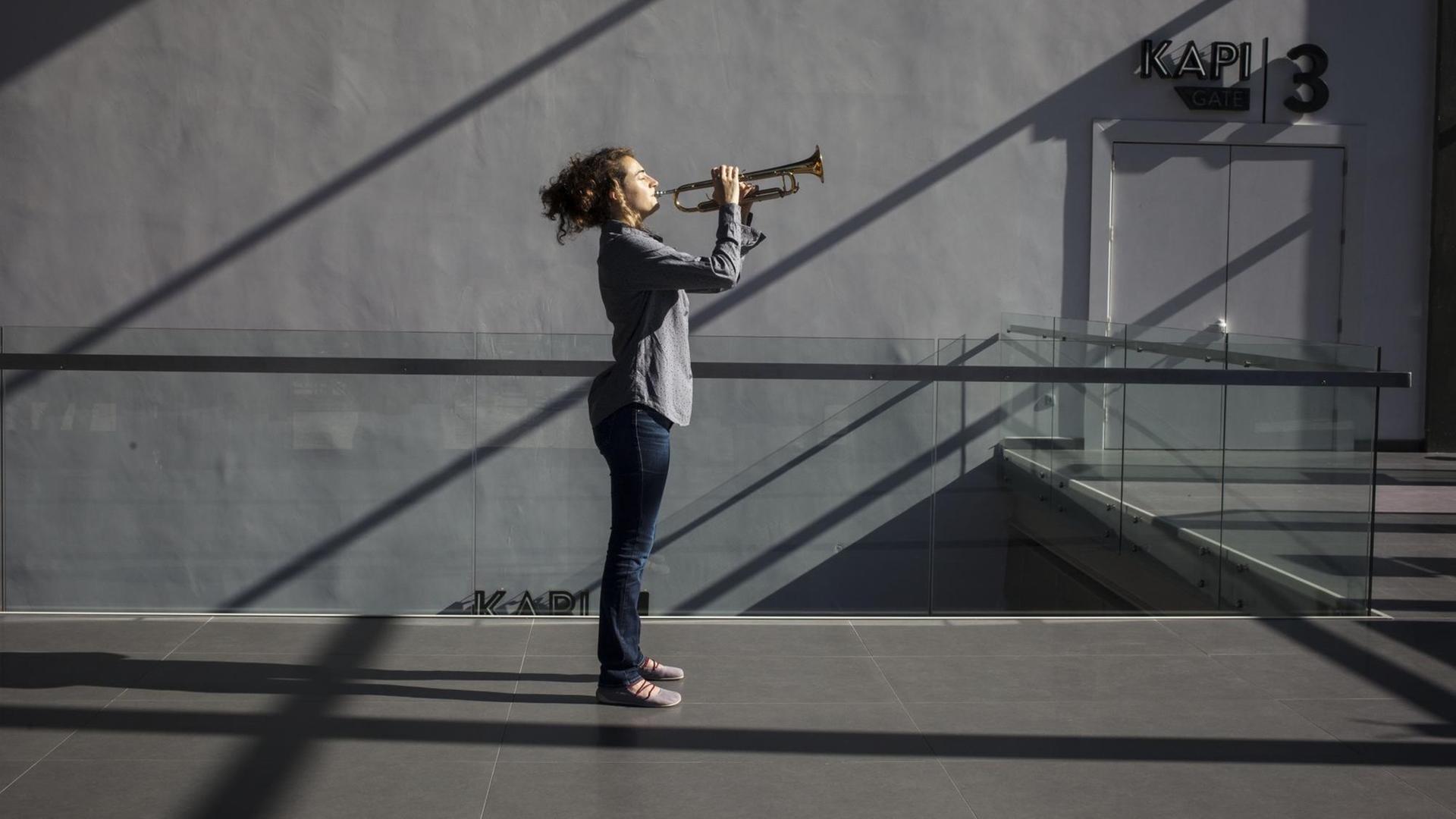 Jazz-Trompeterin Airelle Besson - Die positive Kraft der Melange ...