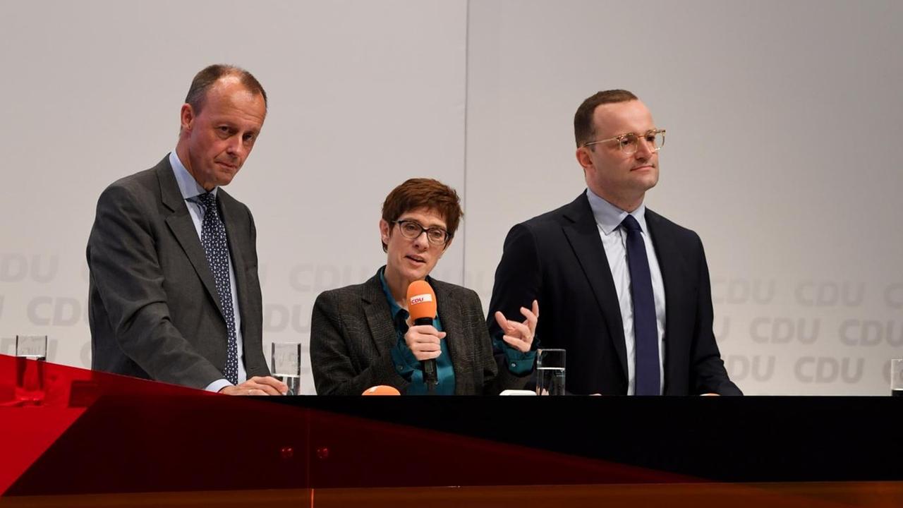 Folge 66 - Union und AfD: Fragen in Lübeck, Fragwürdiges in Magdeburg ...