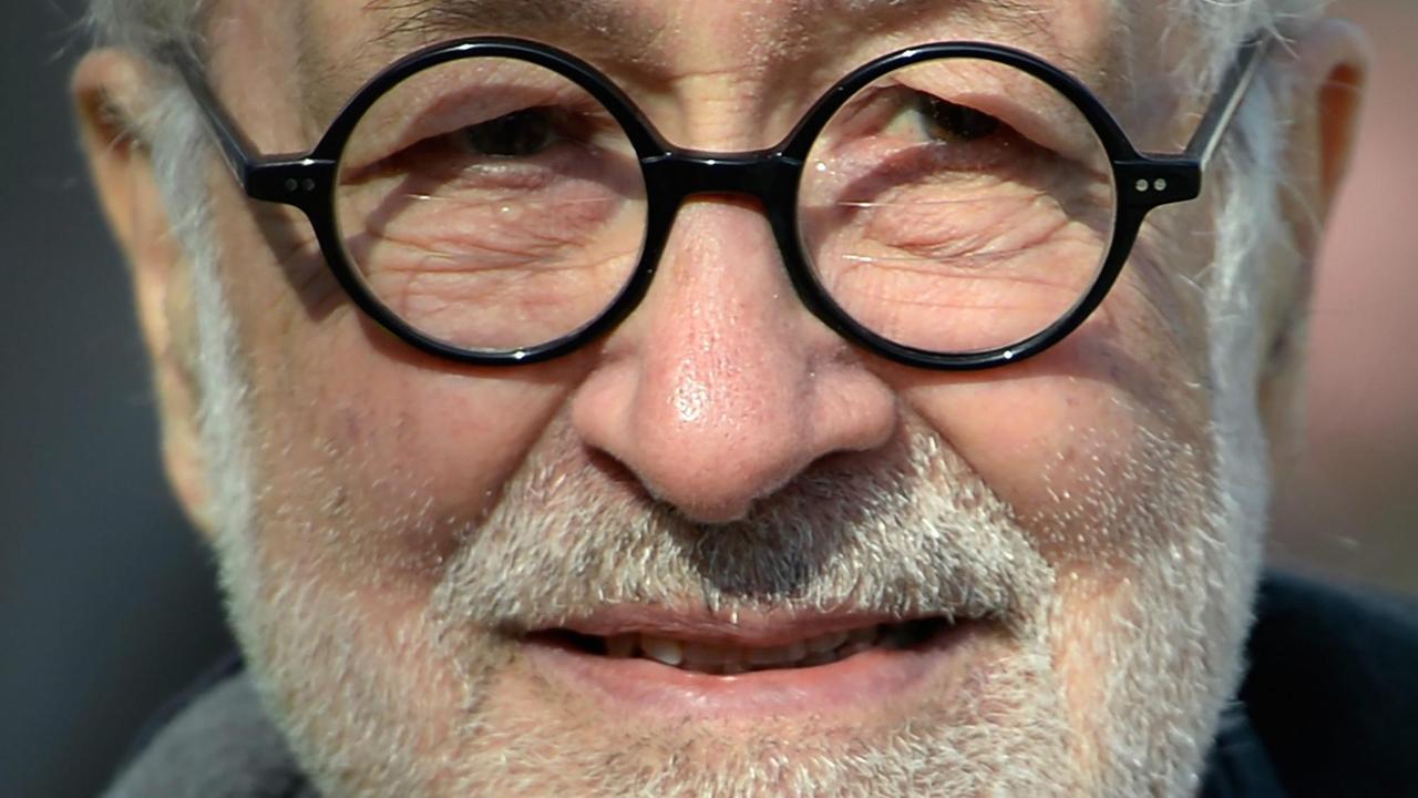 Künstler Hans Haacke über politische Kunst - Volk - oder besser ...