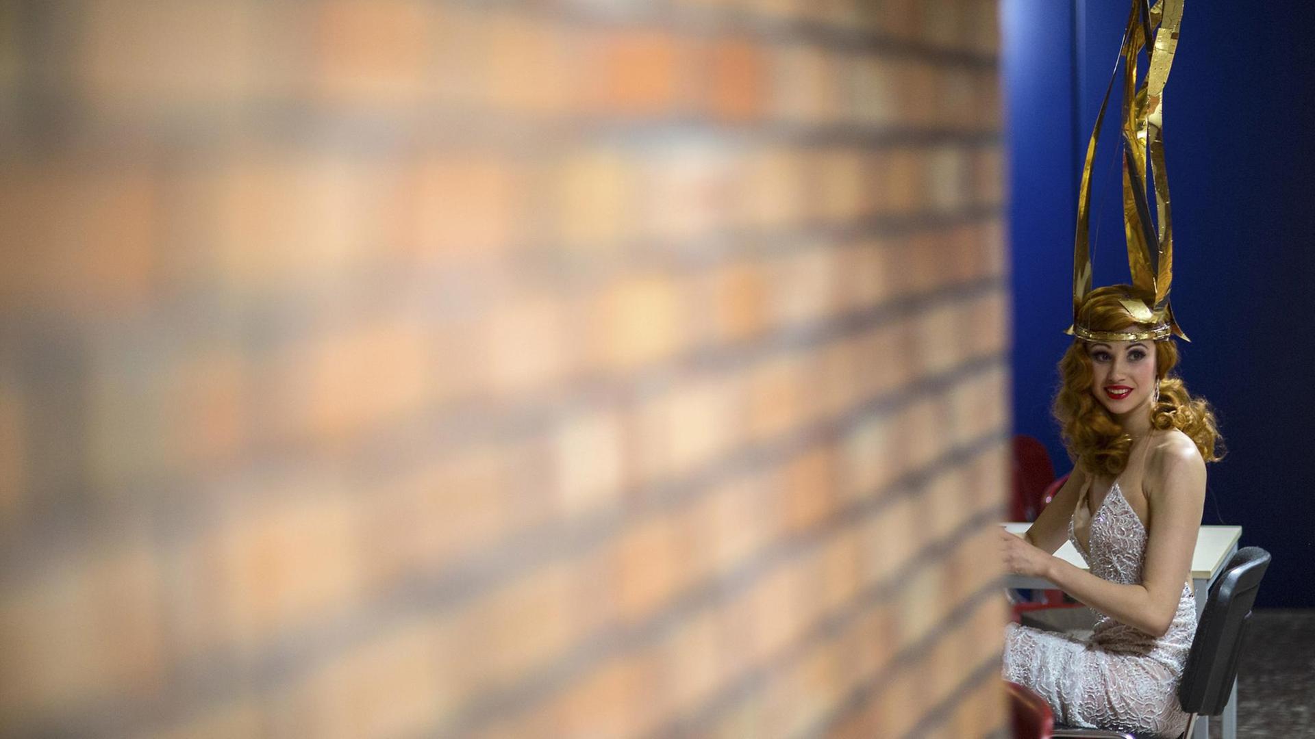 Aus den Feuilletons - Bühnenkünstler mobilisieren gegen schlechte Arbeitsbedingungen