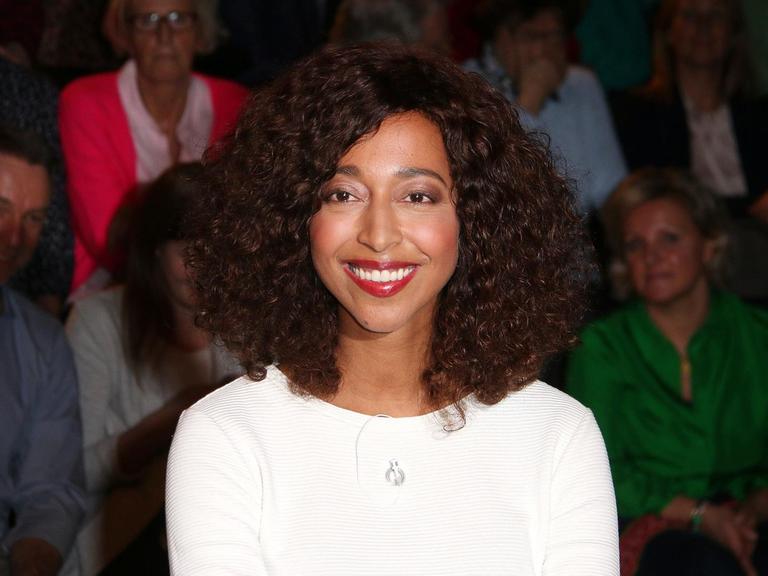 Melanie Raabe: "Die Kunst des Verschwindens" - Roman über eine ...