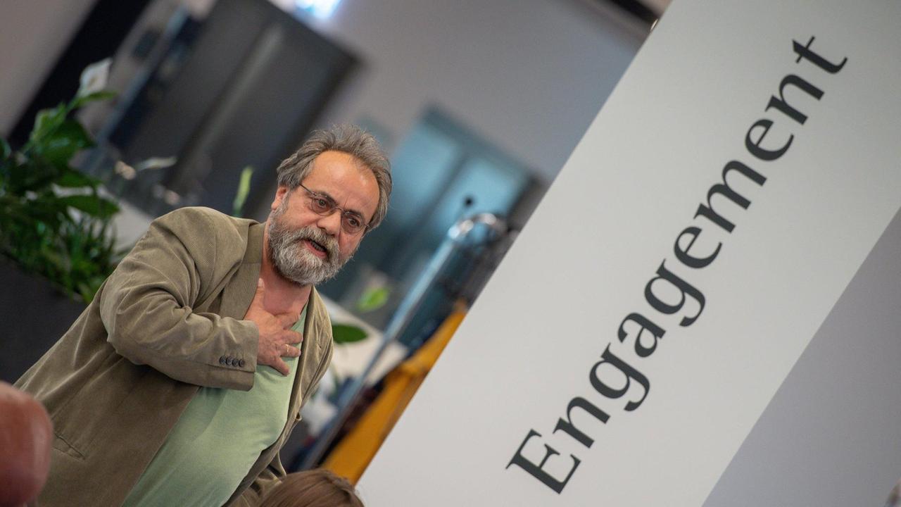 Intendant Matthias Brenner - "Das Theater ist eine seelische ...