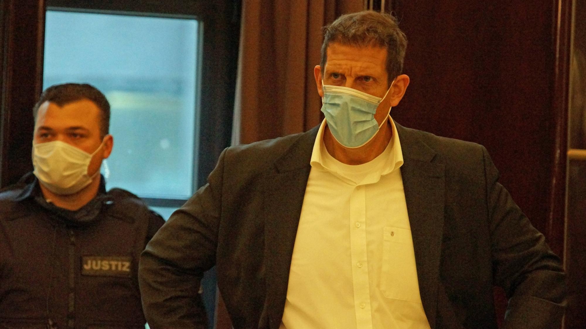 Homophobe Äußerungen - Pfarrer Olaf Latzel wegen Volksverhetzung vor ...