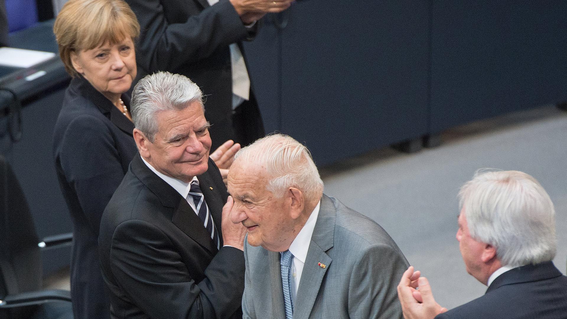 Publizist Alfred Grosser - Der große Moralpädagoge wird 90 Jahre ...