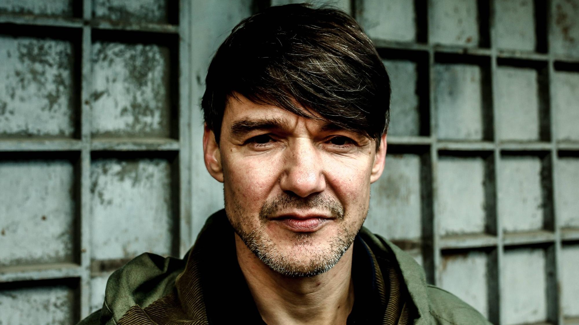 Multimedia-Künstler Olaf Bender - Elektronische Musik durch das Bauhaus ...