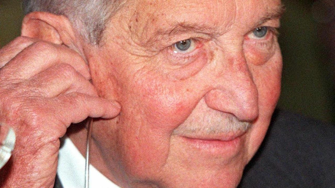 Vor 20 Jahren - Ezer Weizmans Rede vor dem deutschen Parlament ...
