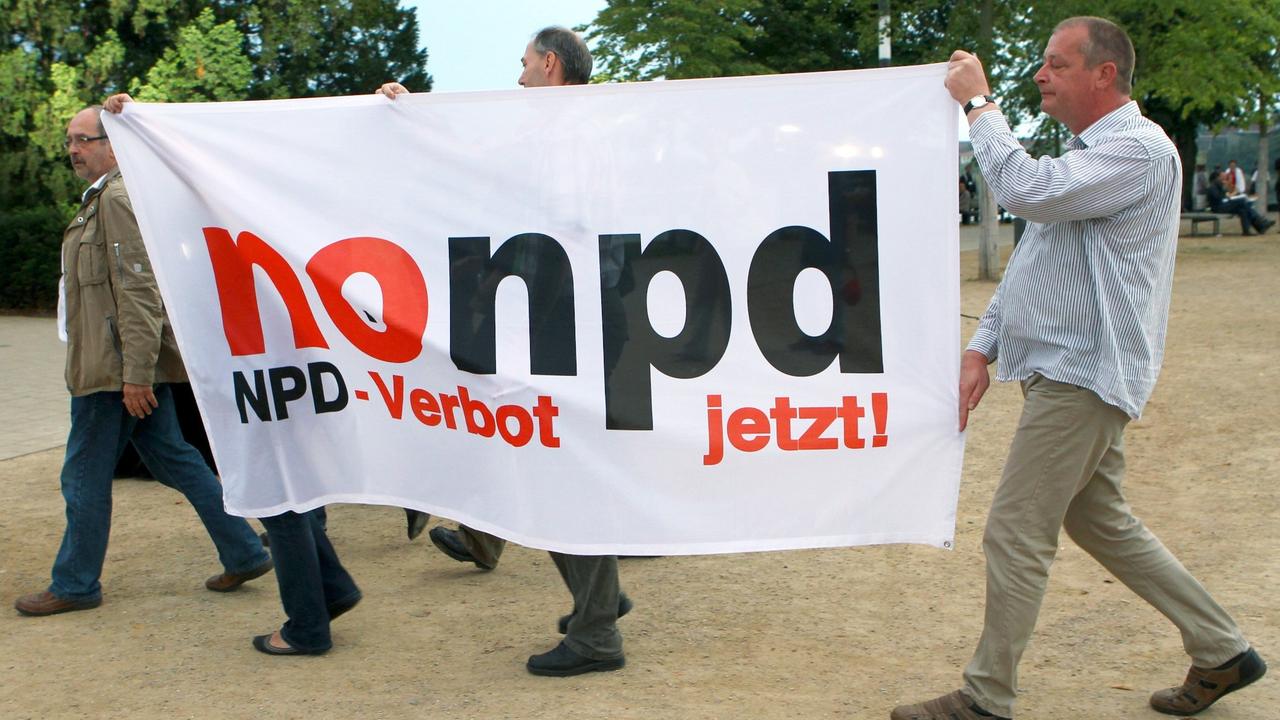 Die Sprache der AfD - "Zum Teil an die NSDAP angelehnt"