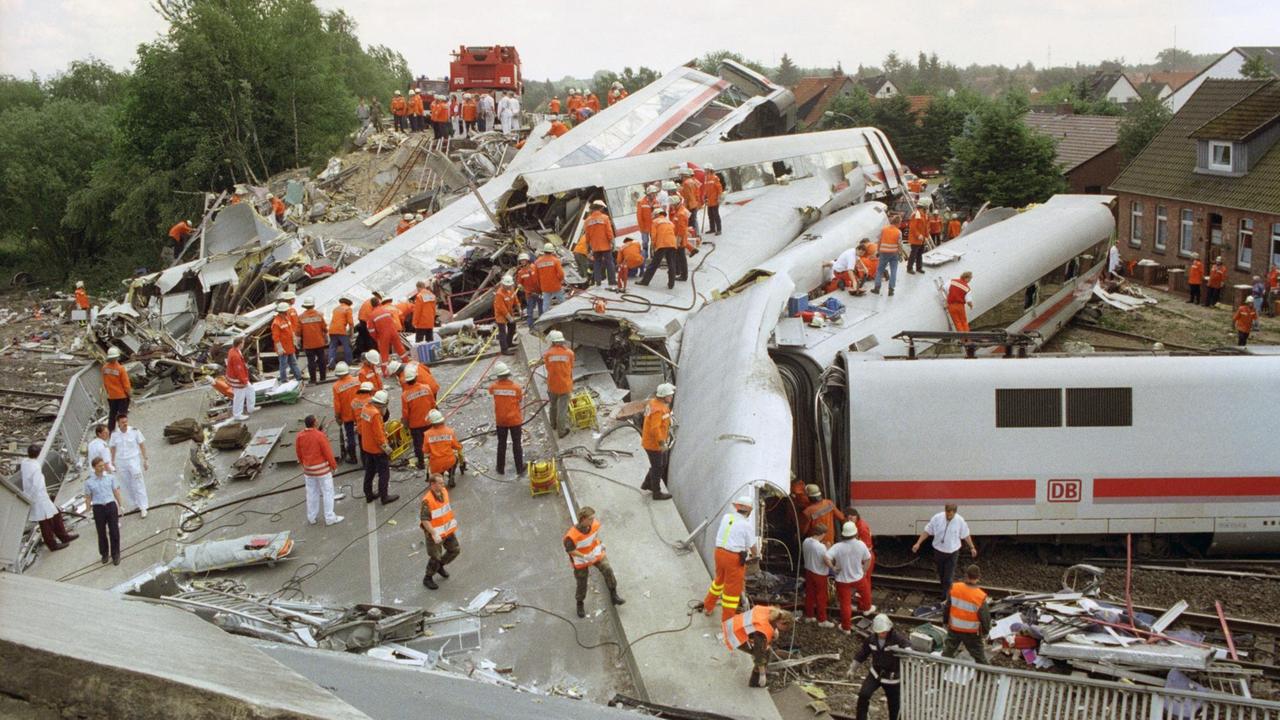 Vor 20 Jahren - Das Zugunglück von Eschede und der geplatzte Radreifen ...