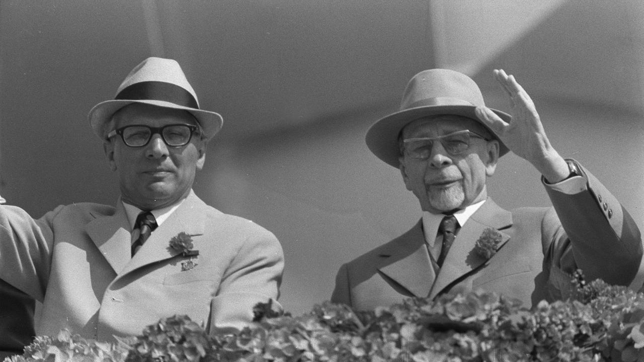 Machtkampf in der DDR - Wie Erich Honecker seinen politischen Ziehvater ...