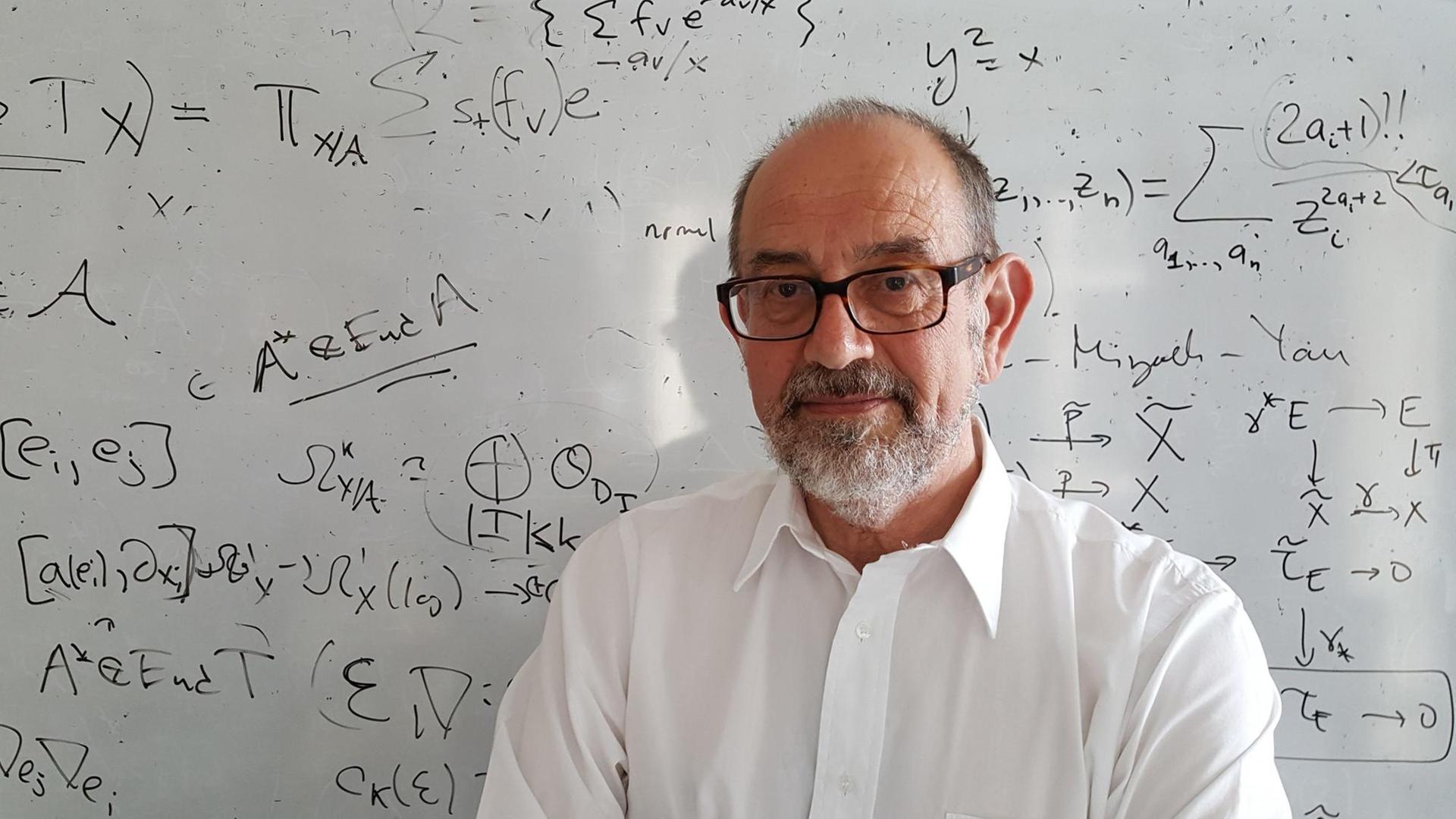 Nigel Hitchin - Porträt eines Spitzenmathematikers | deutschlandfunk.de