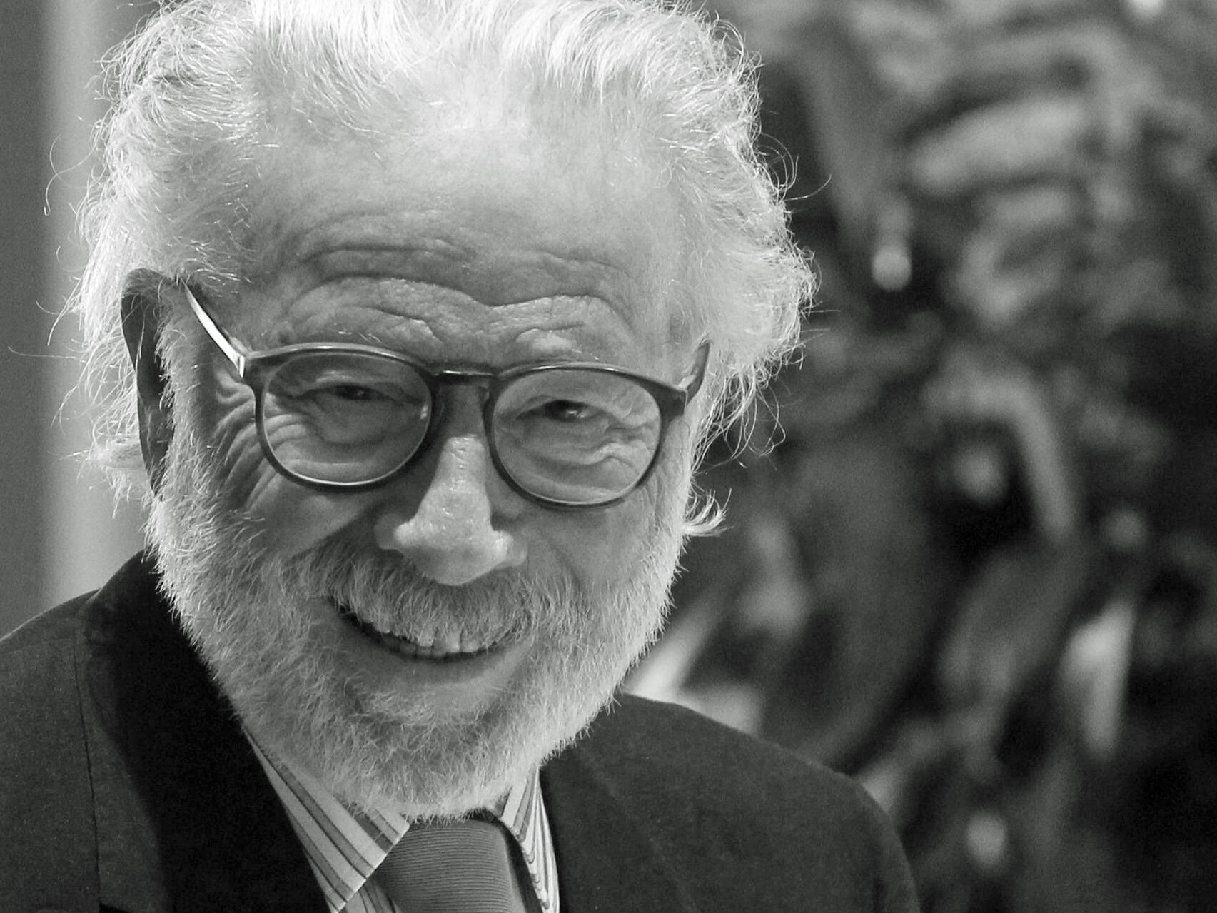 Fritz J. Raddatz gestorben - Streitbarer Unruhestifter | deutschlandfunk.de