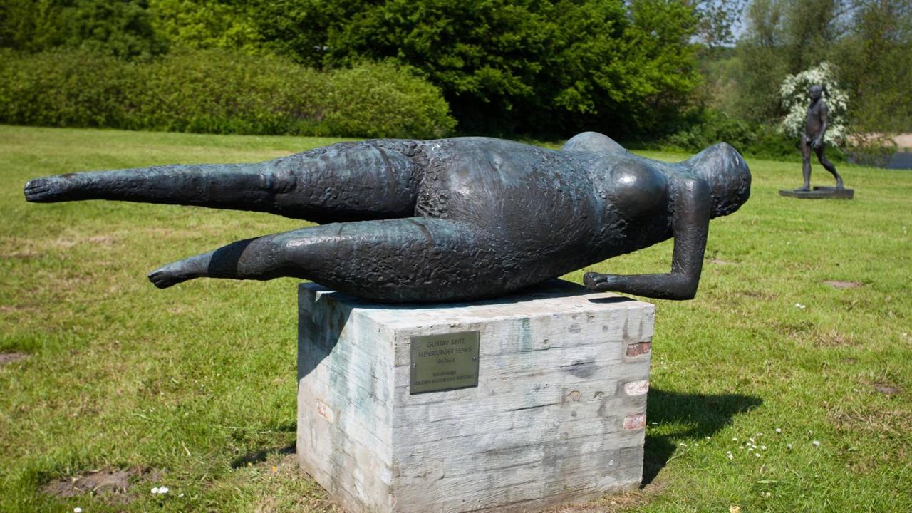 50. Todestag - Bildhauer Gustav Seitz: der menschliche Körper als Thema ...