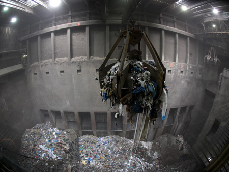 Abfallwirtschaft - Mehr Recycling für den Klimaschutz? | deutschlandfunk.de